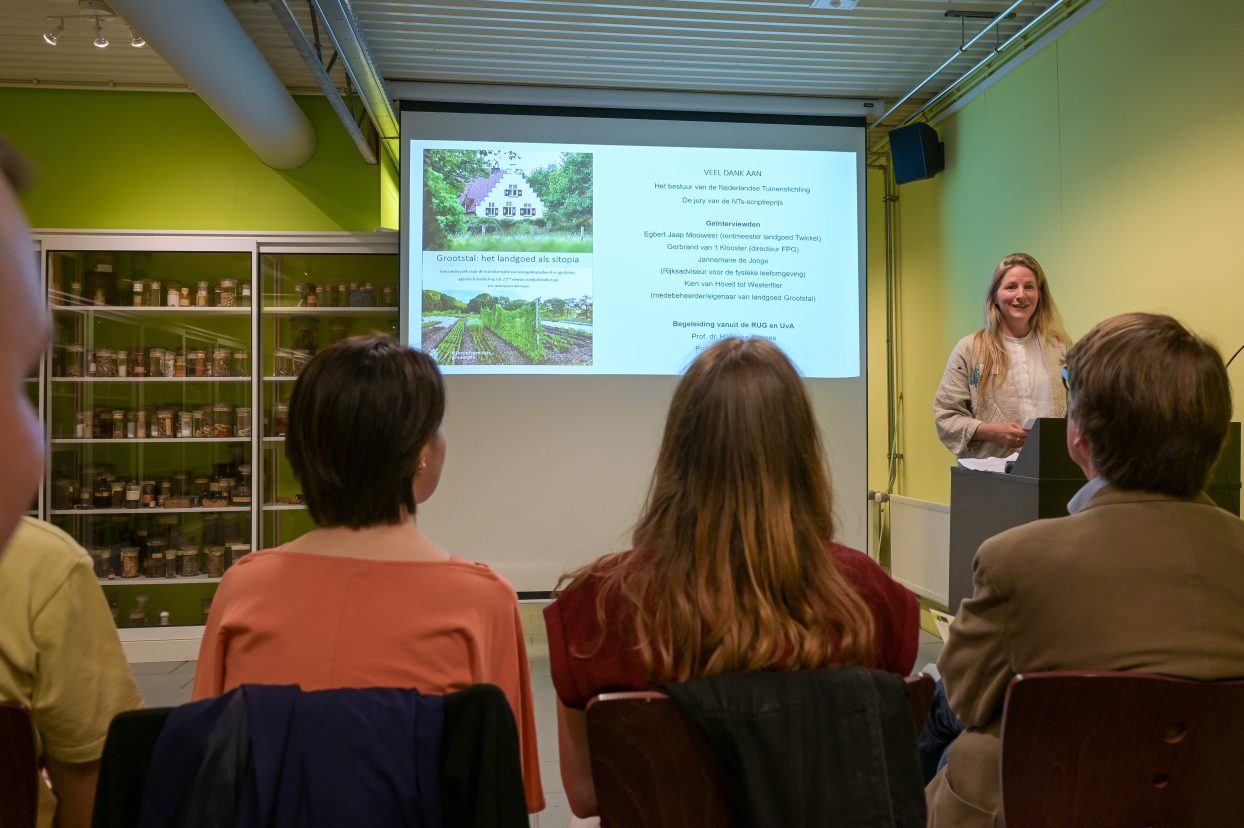 Willemijn ter Hart wint eerste NTs-scriptieprijs - NVTL